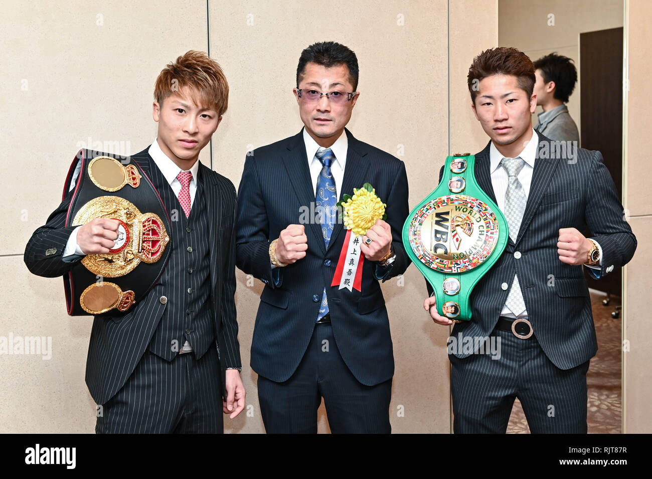 L r shingo inoue naoya inoue Banque de photographies et d’images à ...