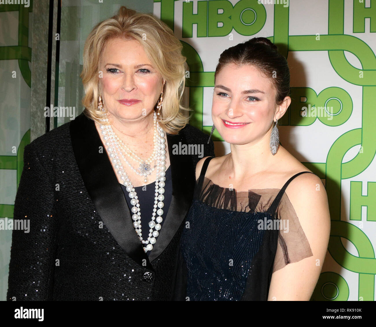 Chloe malle Banque de photographies et d’images à haute résolution - Alamy