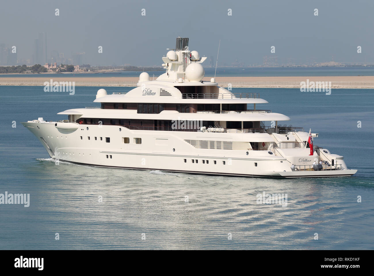 Bateau dilbar Banque de photographies et d’images à haute résolution ...