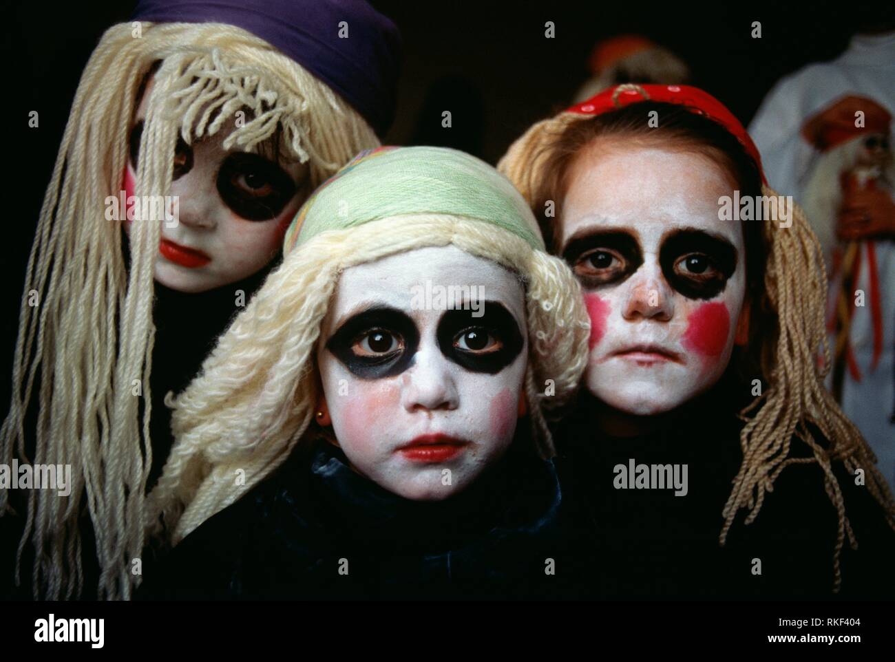 Child traditional basque dress Banque de photographies et d’images à ...