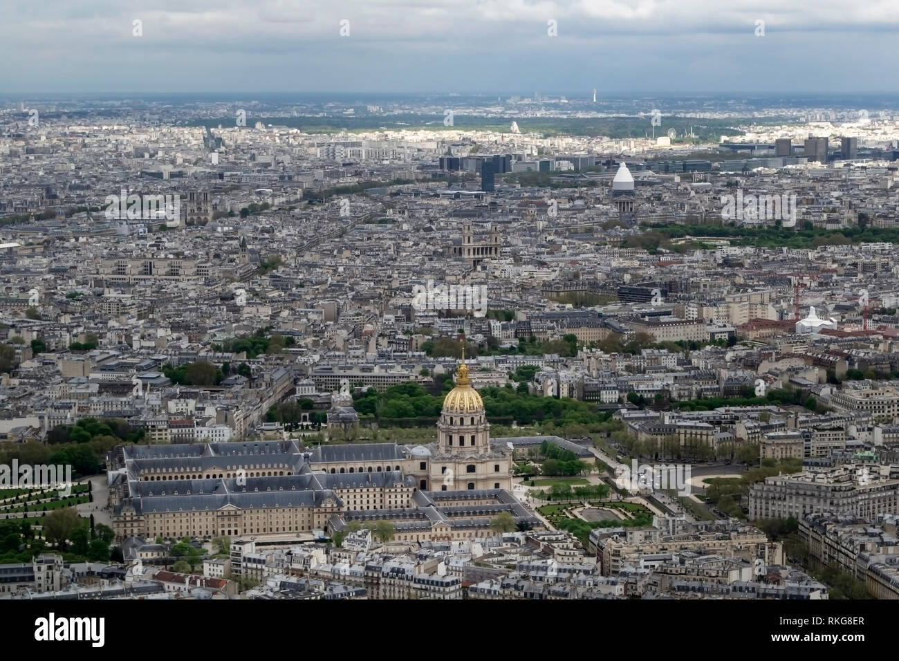 Vue du haut de la tour eiffel Banque de photographies et d’images à haute résolution - Page 2 ...