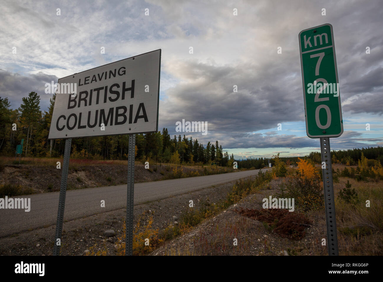 Highway sign british columbia Banque de photographies et d’images à ...