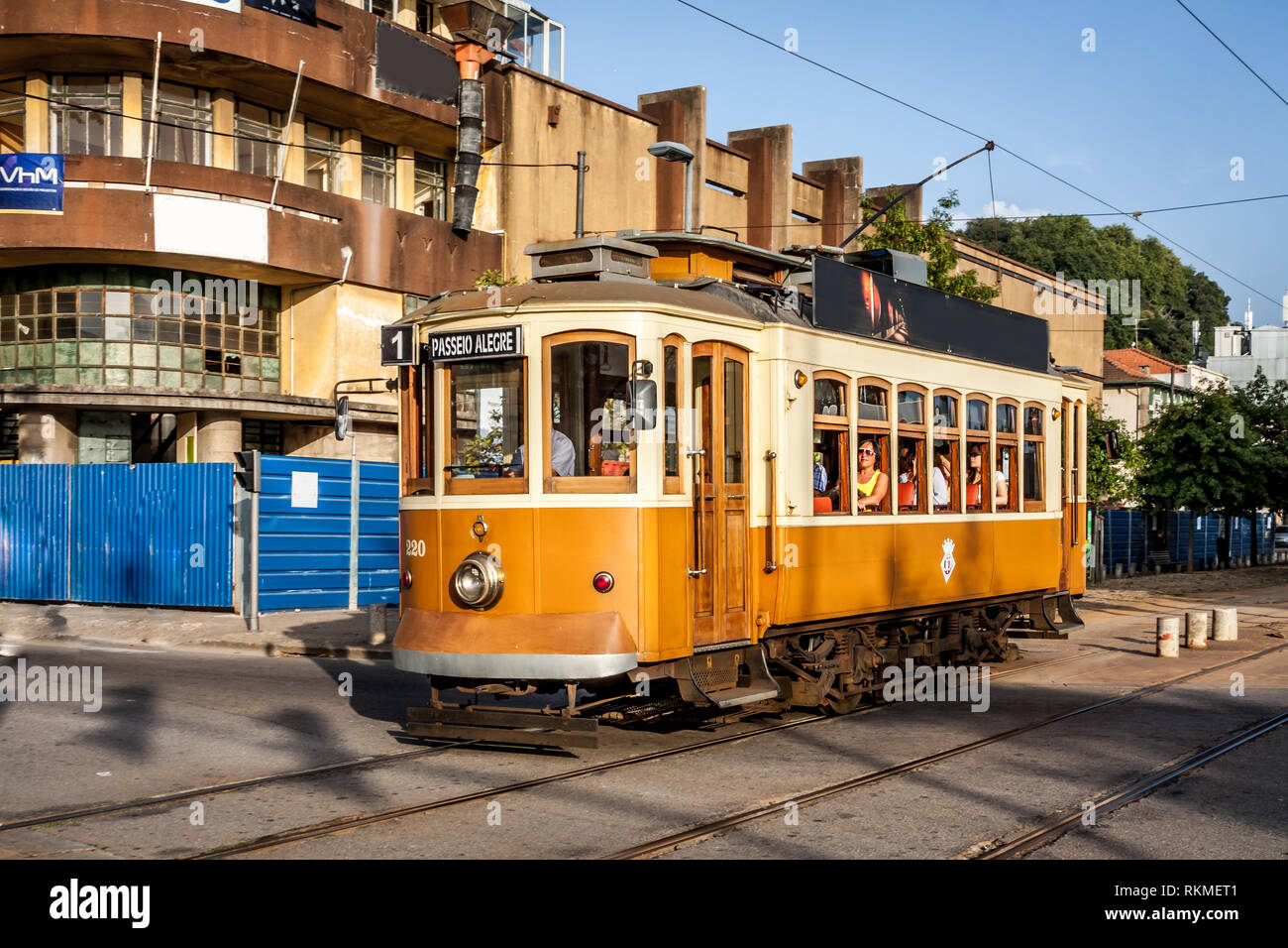 Tramway porto Banque de photographies et d’images à haute résolution ...