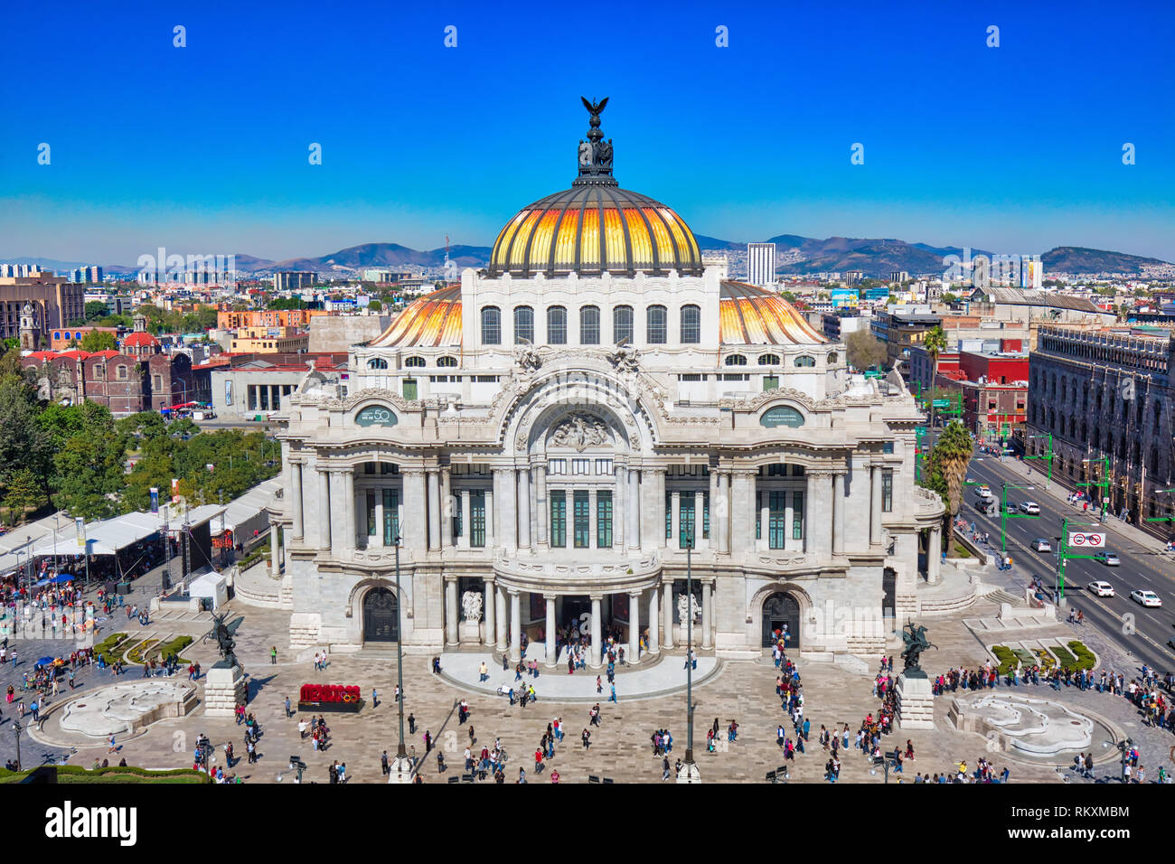 Nuit Du Centre Ville De Mexico Banque d'image et photos - Alamy