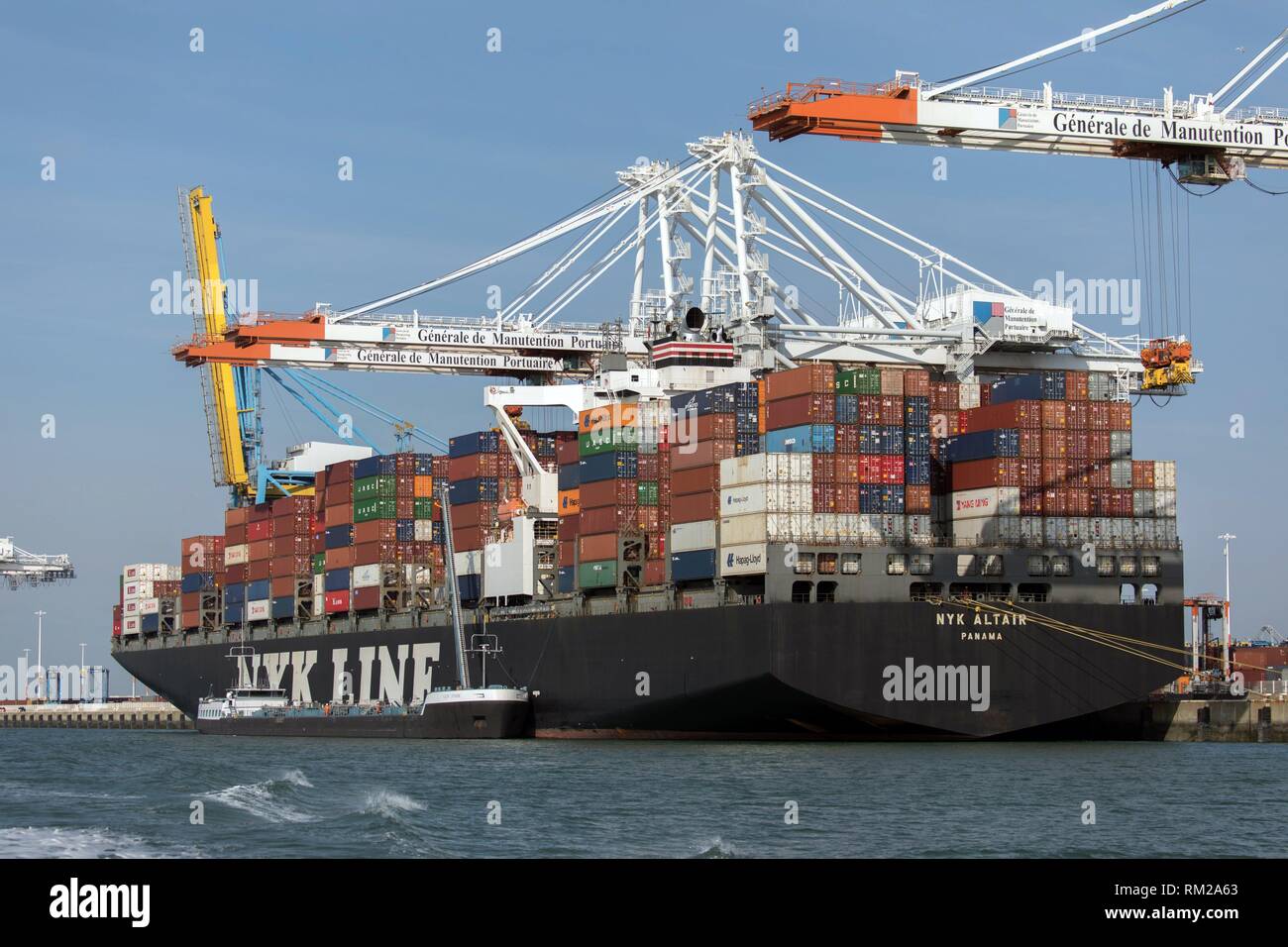 Container port le havre france Banque de photographies et d’images à ...