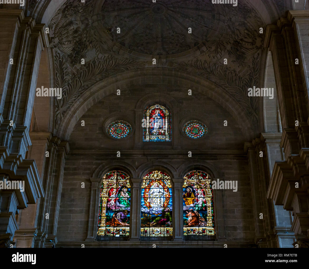 Eglise interieur catholique christ Banque de photographies et d’images ...
