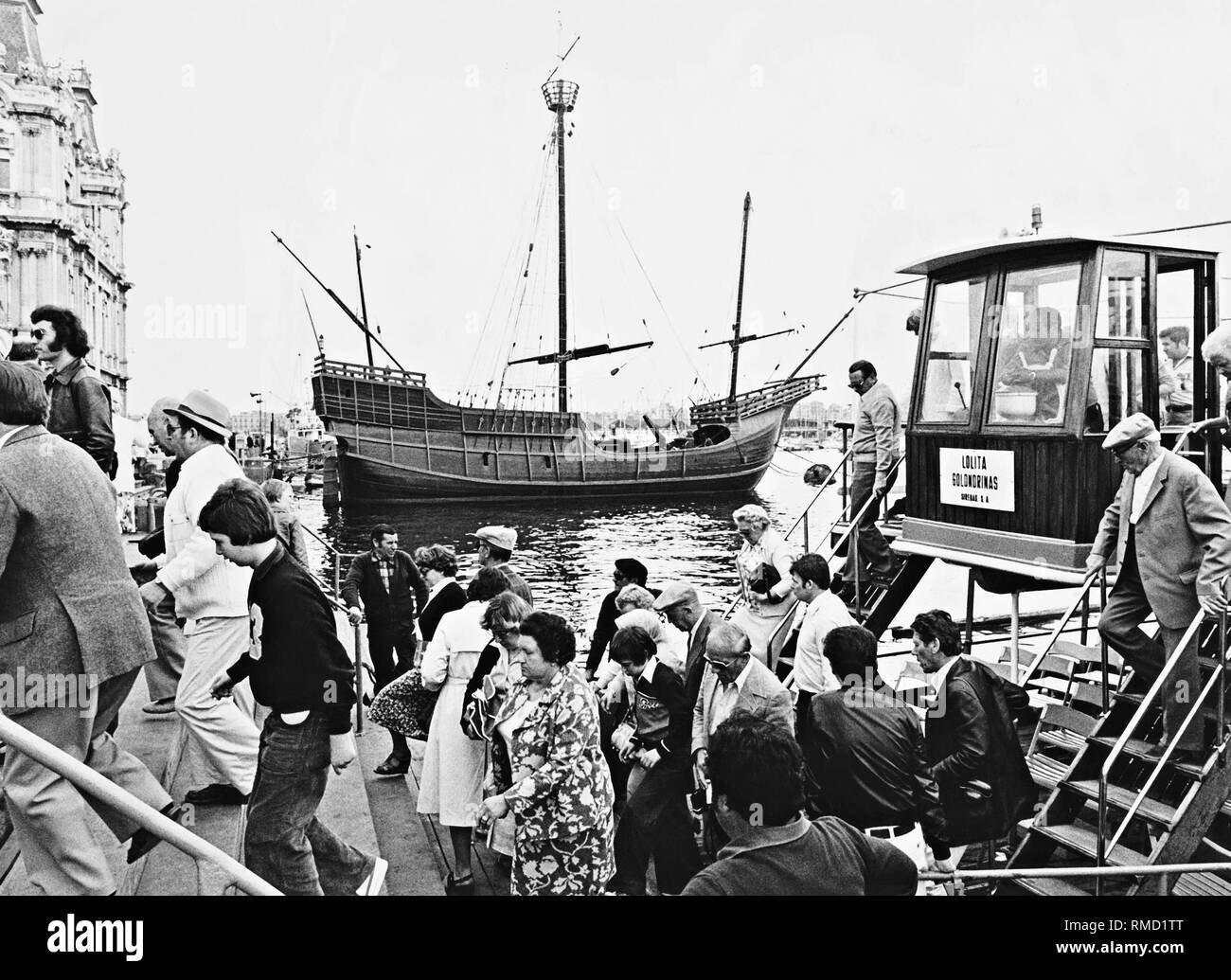 Réplique navire santa maria Banque d'images noir et blanc - Alamy