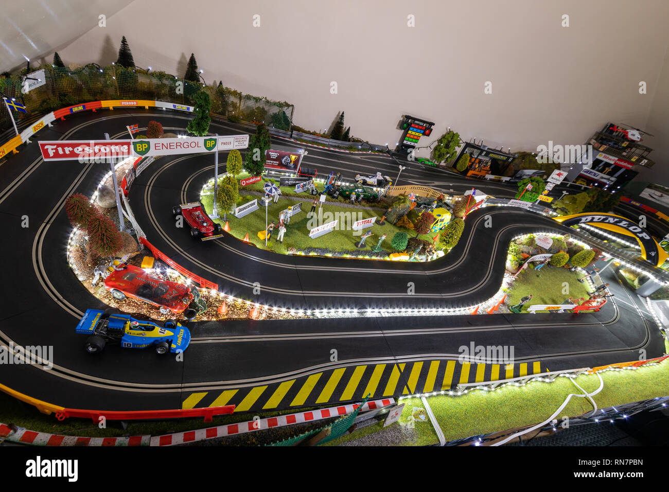 Scalextric track Banque de photographies et d’images à haute résolution ...
