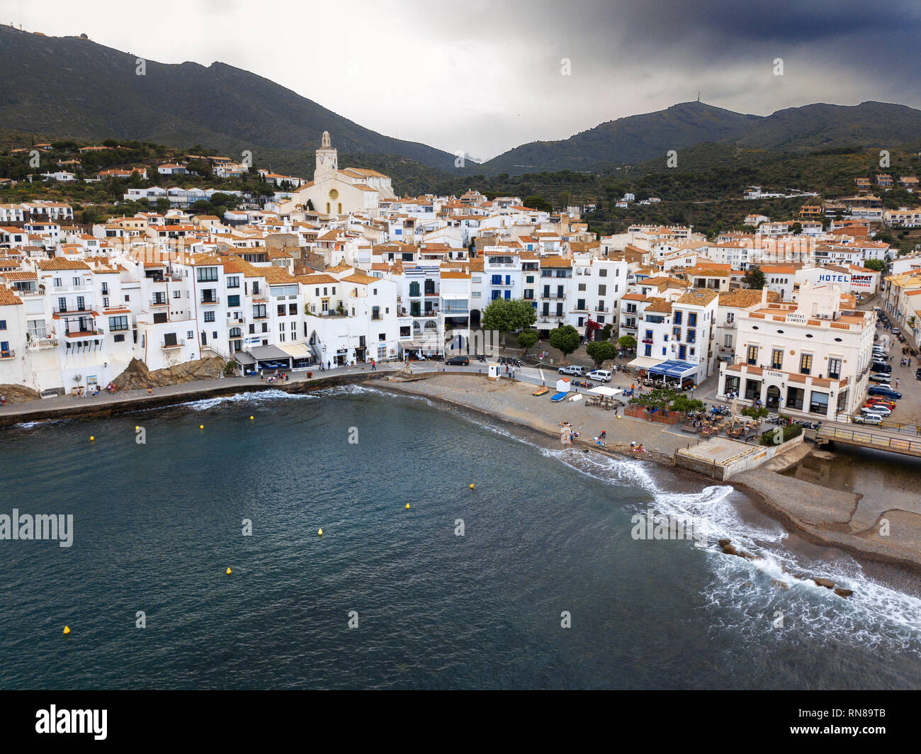 Cadaques, une petite ville côtière, est le peuple de la peintre catalan ...