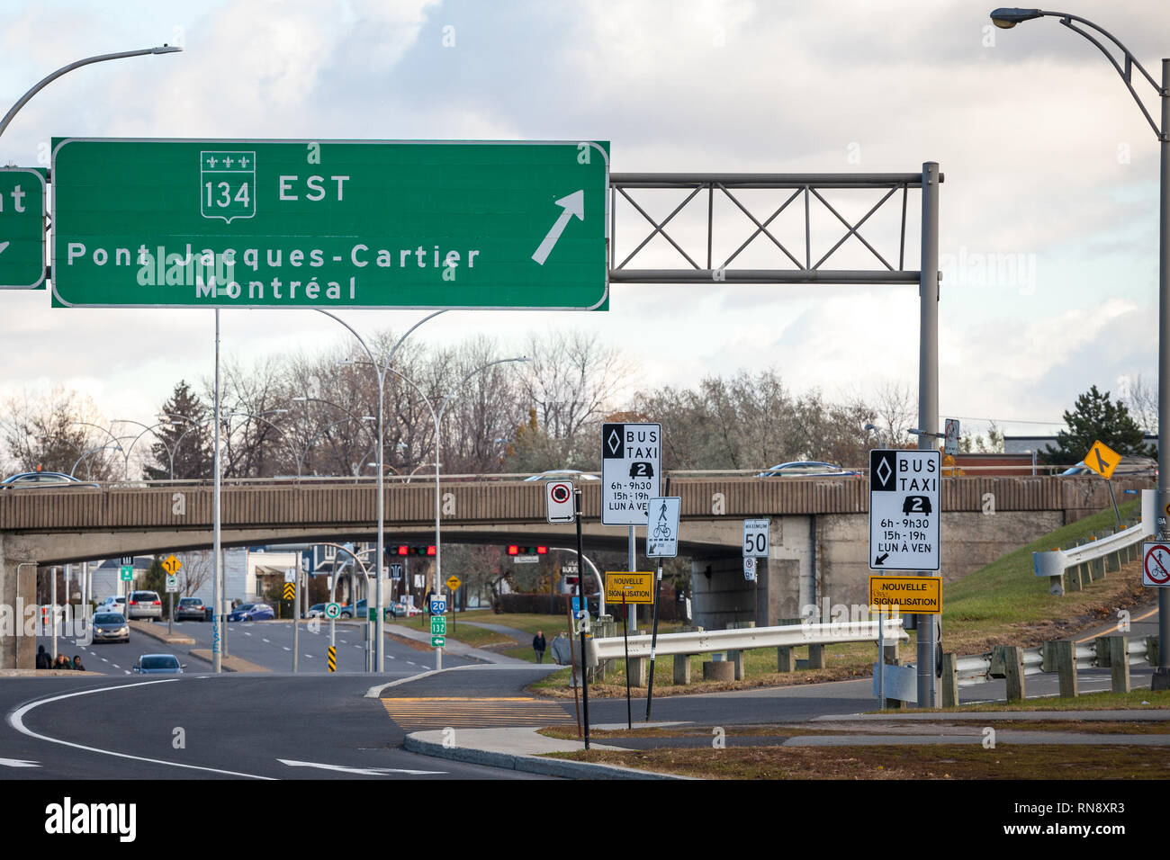 Panneau de signalisation du québec Banque de photographies et d’images ...