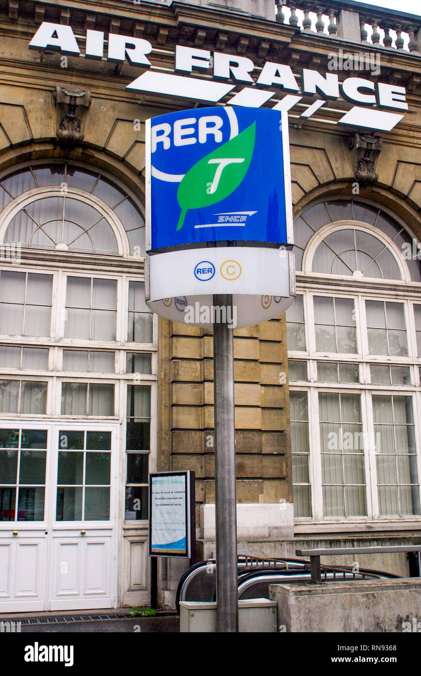 Rer c paris Banque de photographies et d’images à haute résolution - Alamy