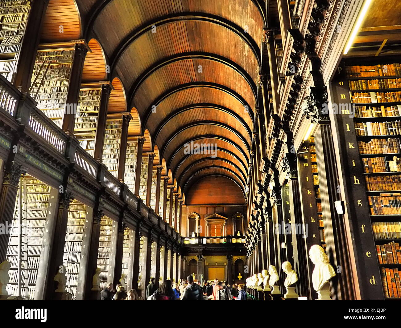 Trinity university dublin old library Banque de photographies et d ...