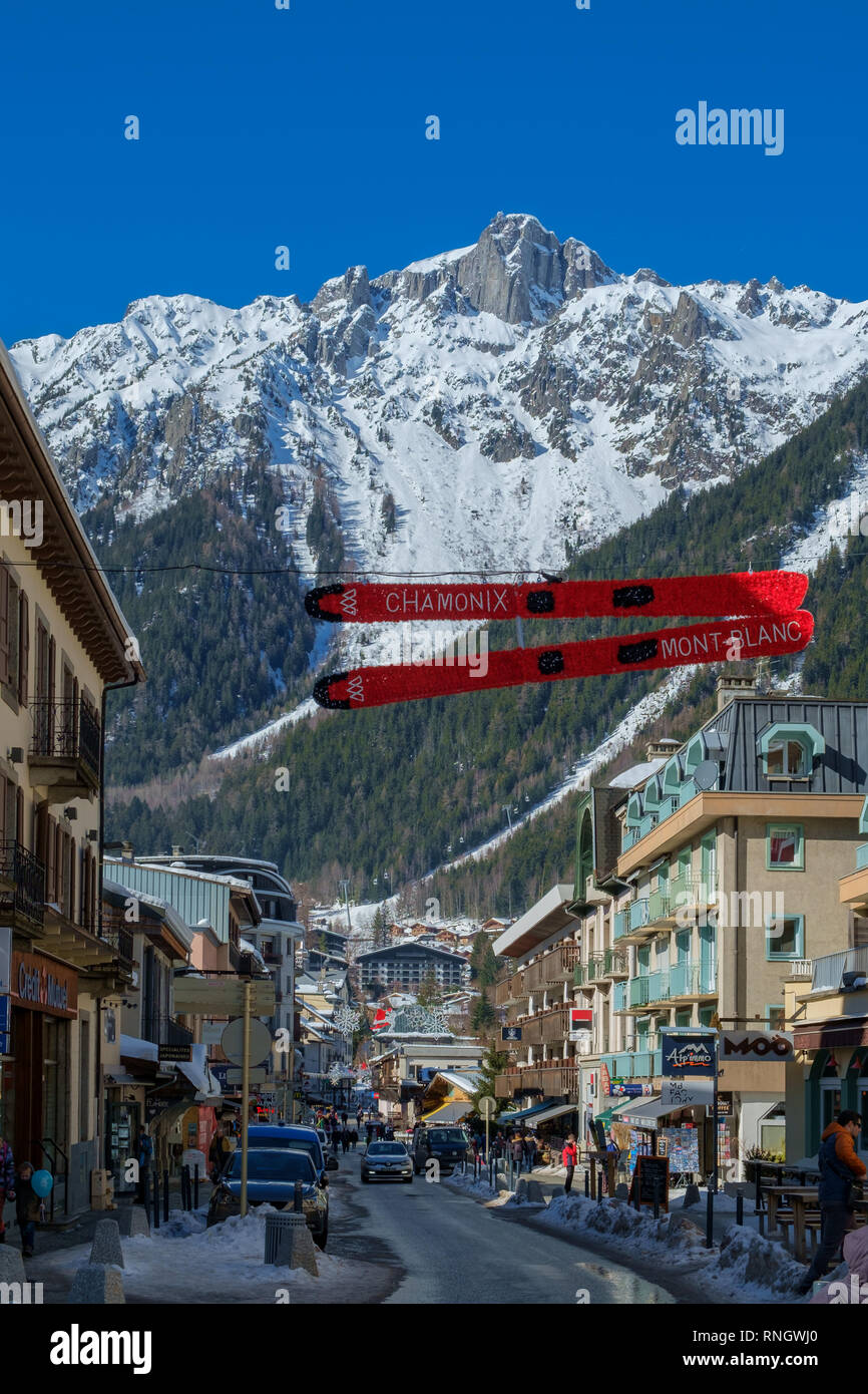 Chamonix Mont Blanc, France - 14 Février 2019 : La ville de Chamonix ...