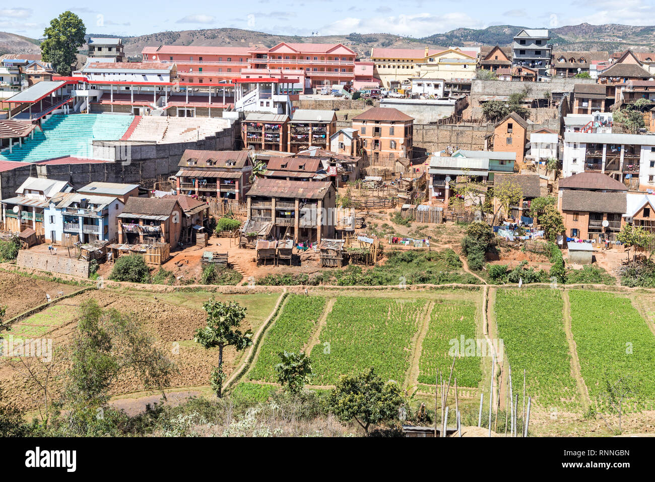 Vues sur la N7 route de Antsirtabe au Parc National de Ranomafana ...