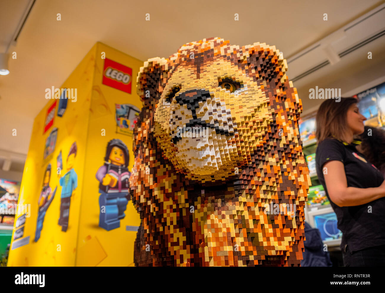 Lego lion statue Banque de photographies et d’images à haute résolution ...