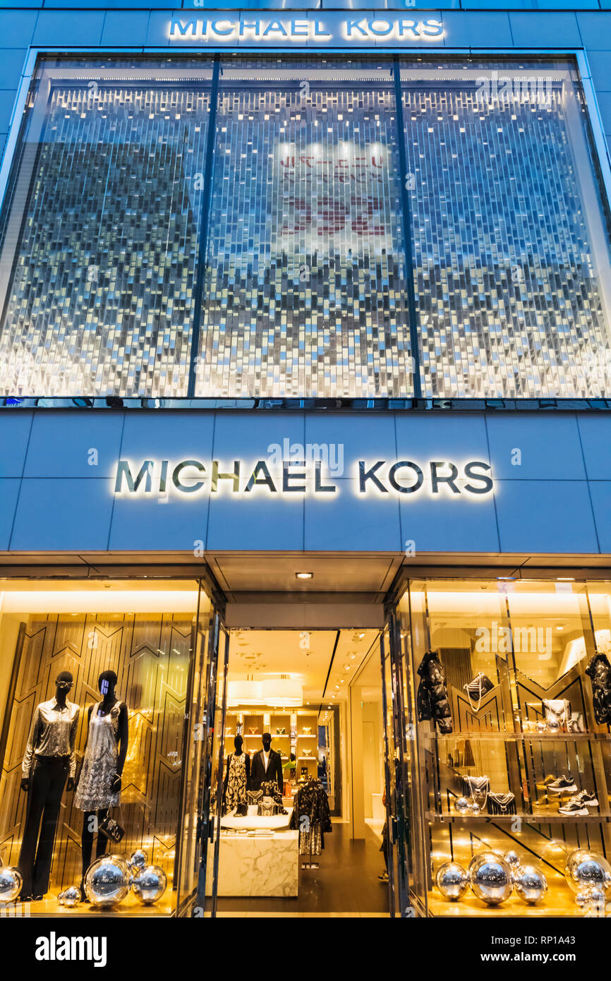 Le Japon, Honshu, Tokyo, Ginza, Michael Kors Store Photo Stock - Alamy