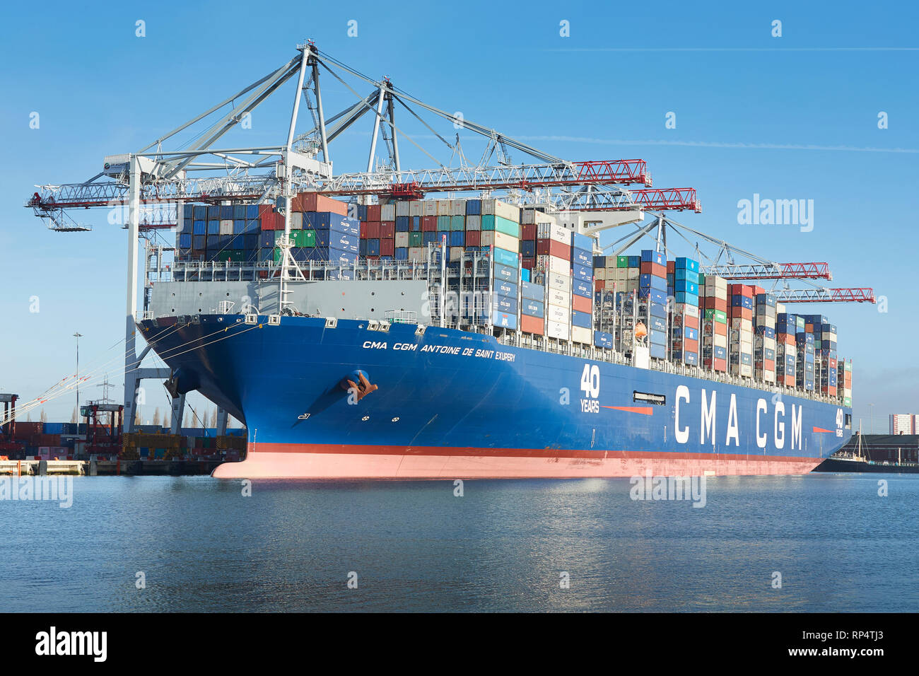 La photographie Ultra-grand-conteneurs, CMA CGM Antoine de Saint ...