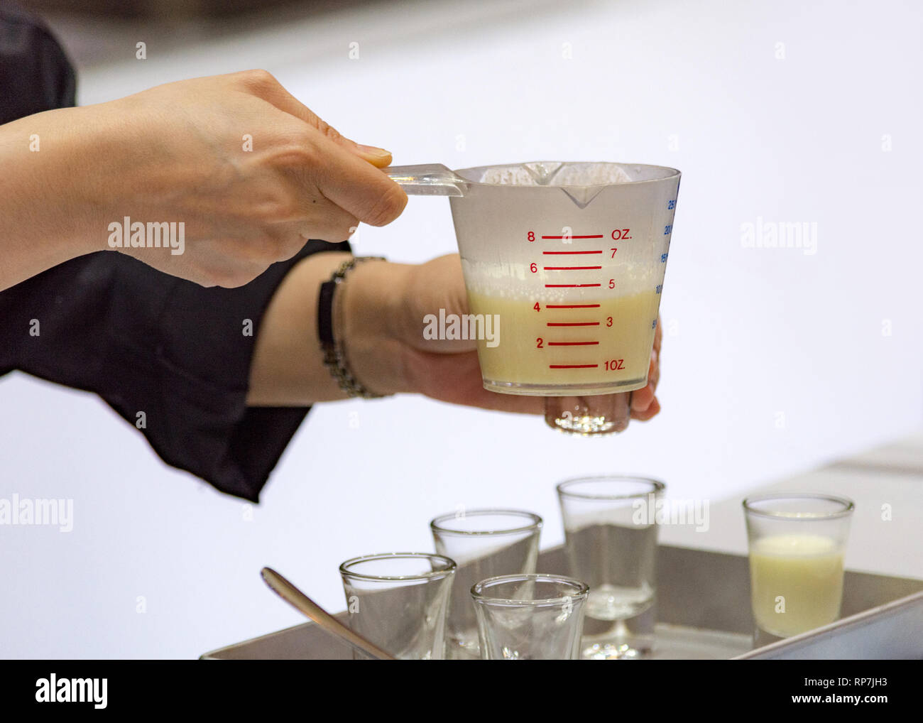 Test De Lait Banque d'image et photos - Page 2 - Alamy