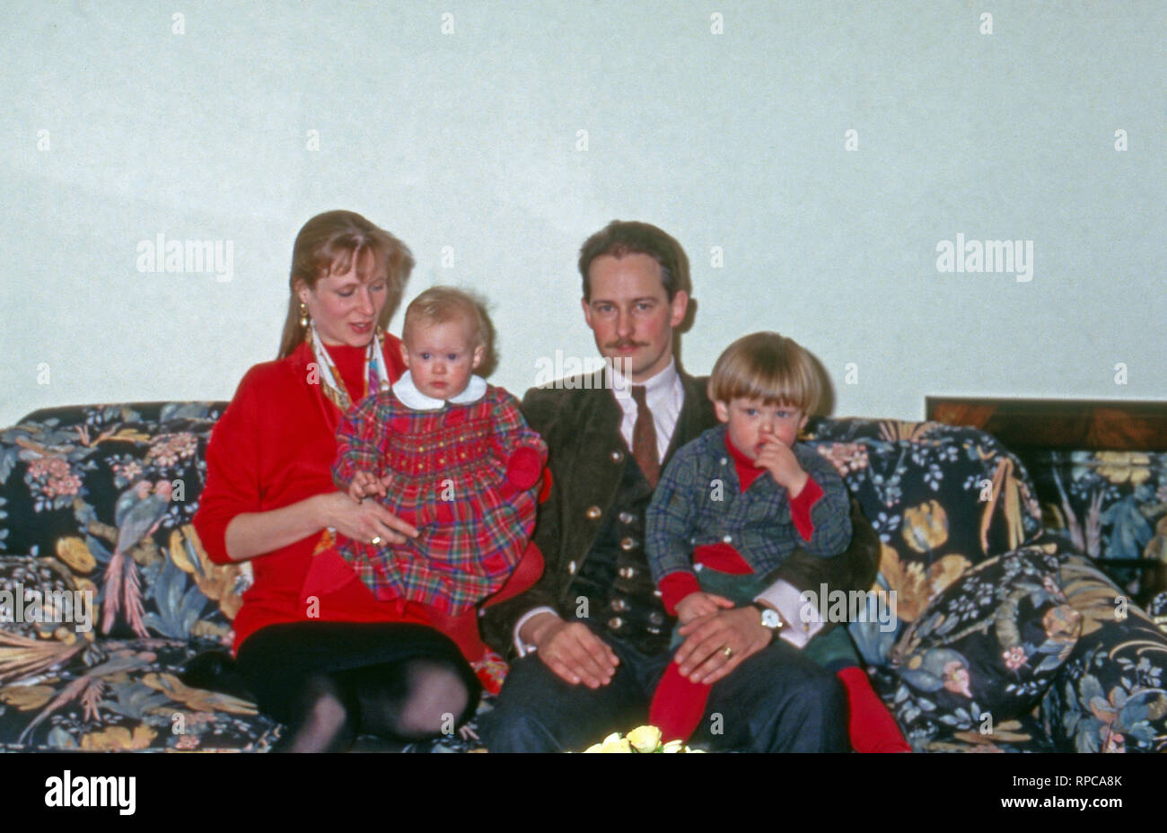 Rudolph Prinz von Croy mit dem Nachwuchs und Alexandra Ehefrau à Dülmen ...