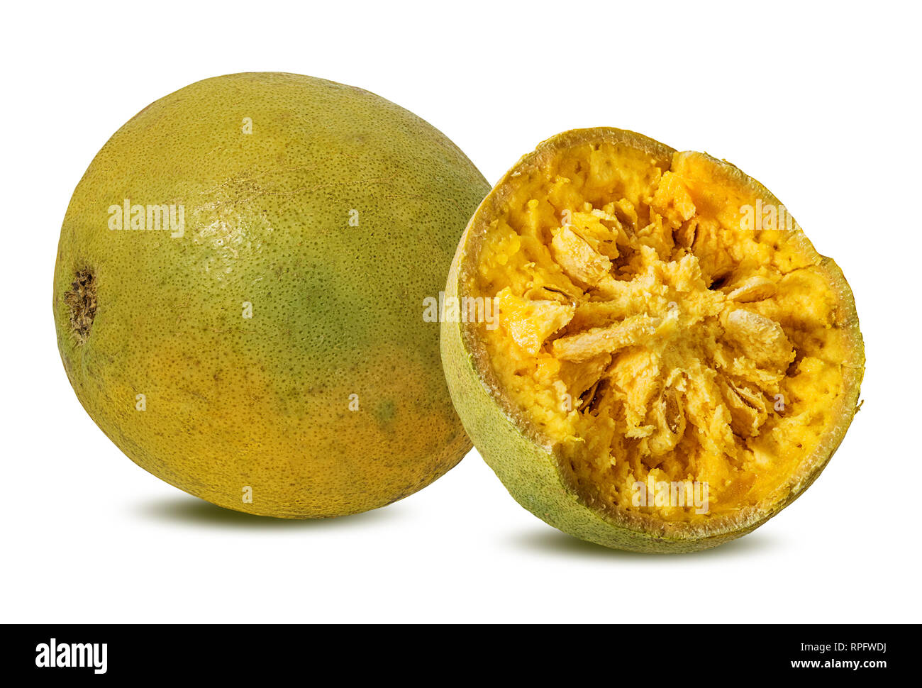Ripe bael fruit Banque de photographies et d’images à haute résolution ...