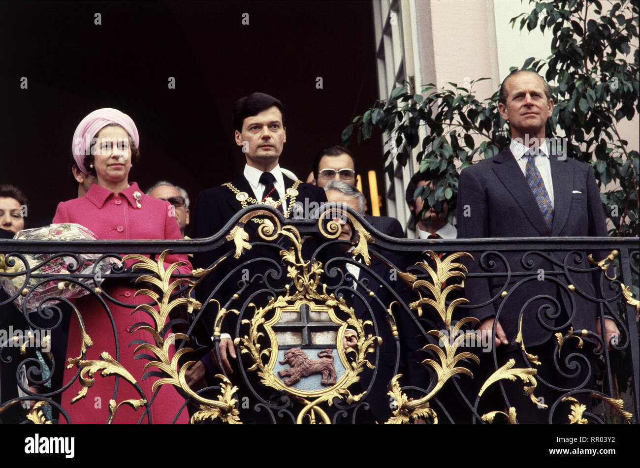 La REINE ELISABETH UND PRINZ PHILLIP / Queen Elisabeth und PRINZ ...