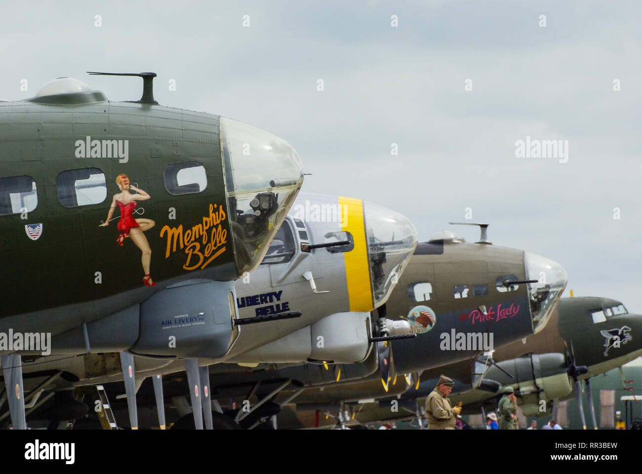 Trois Seconde Guerre mondiale, Boeing B-17 Flying Fortress bombardiers ... Trois Seconde Guerre mondiale, Boeing B-17 Flying Fortress bombardiers ...
