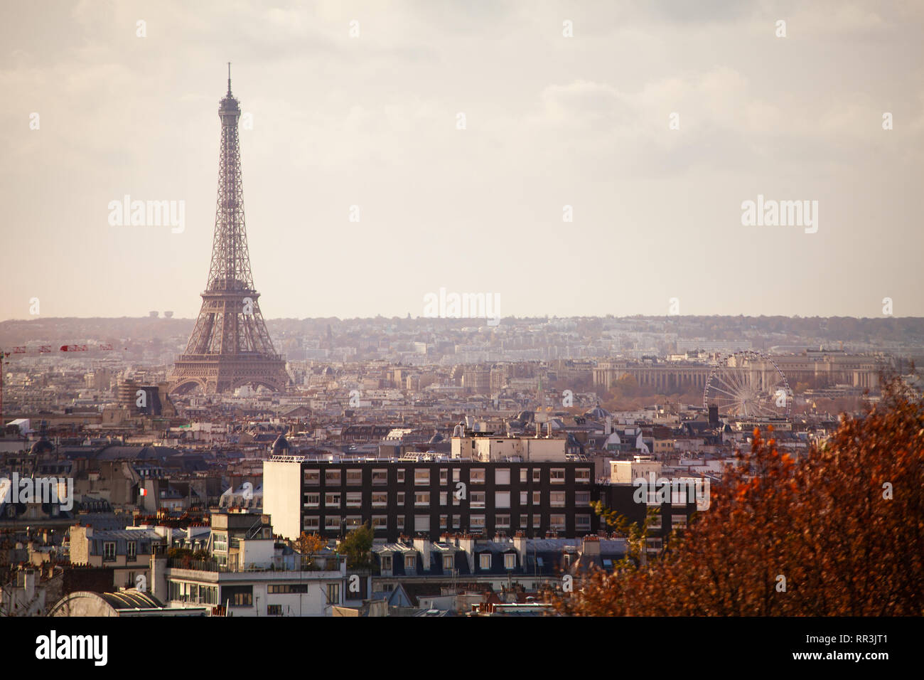 Paris 20th district 20th arrondissement of paris Banque de ...