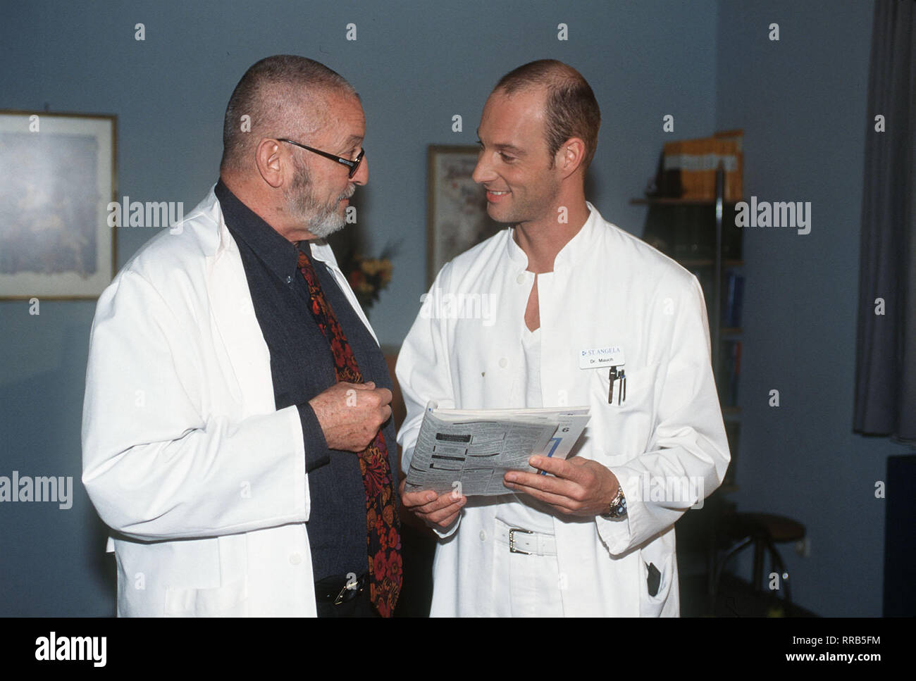 Angela moser Banque de photographies et d’images à haute résolution - Alamy