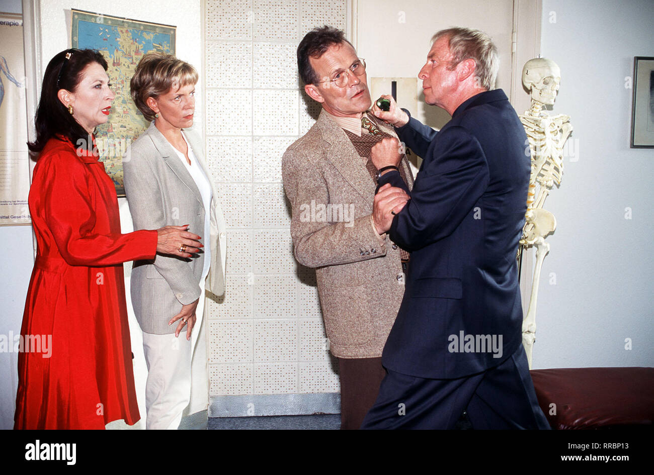 Lisa falk eine frau fourrure alle falle Banque de photographies et d ...