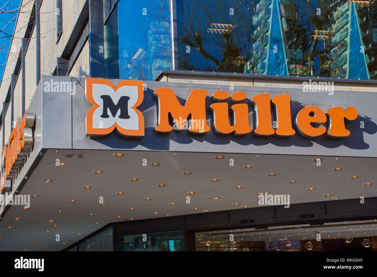 Logo muller Banque de photographies et d’images à haute résolution - Alamy