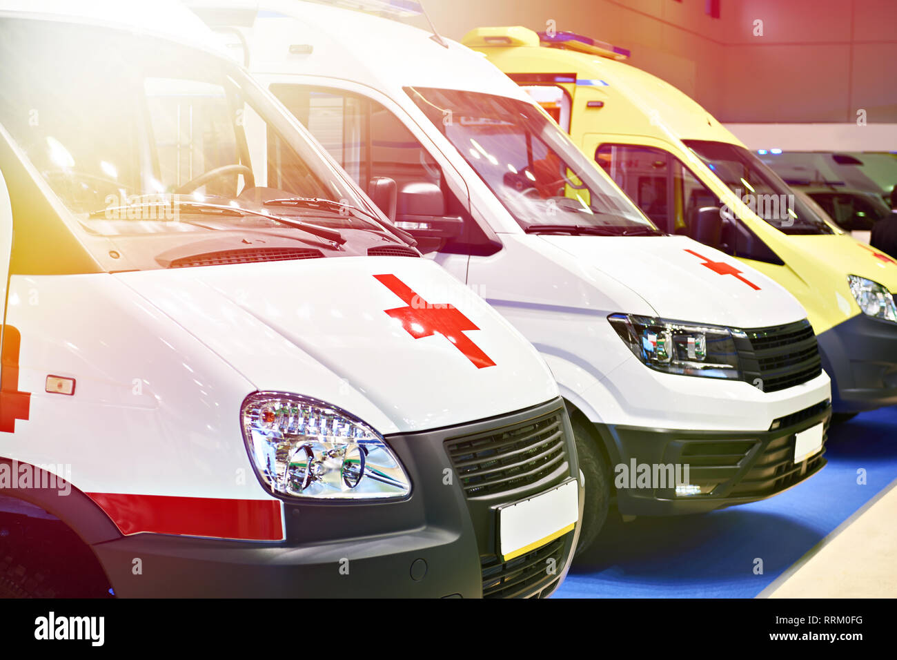 Ambulance rouge Banque de photographies et d’images à haute résolution ...