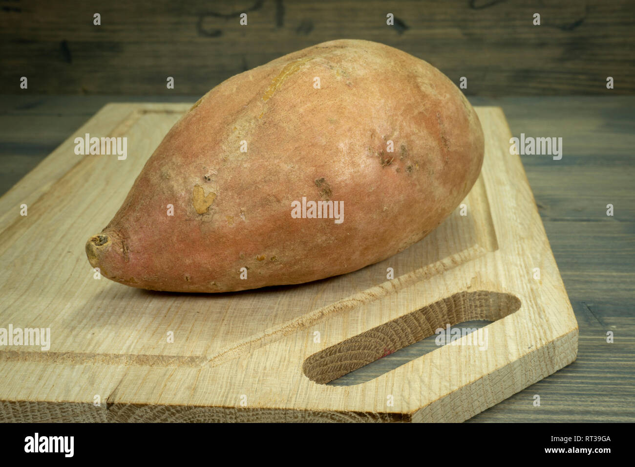 Patate douce bouture plante Banque de photographies et d’images à haute ...