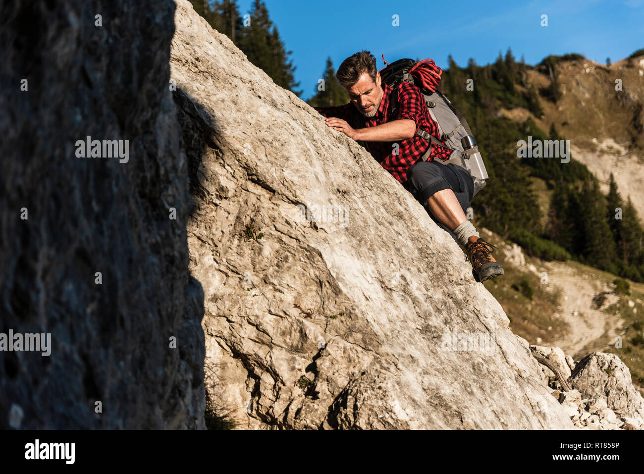 Terrain rocheux Banque de photographies et d’images à haute résolution ...
