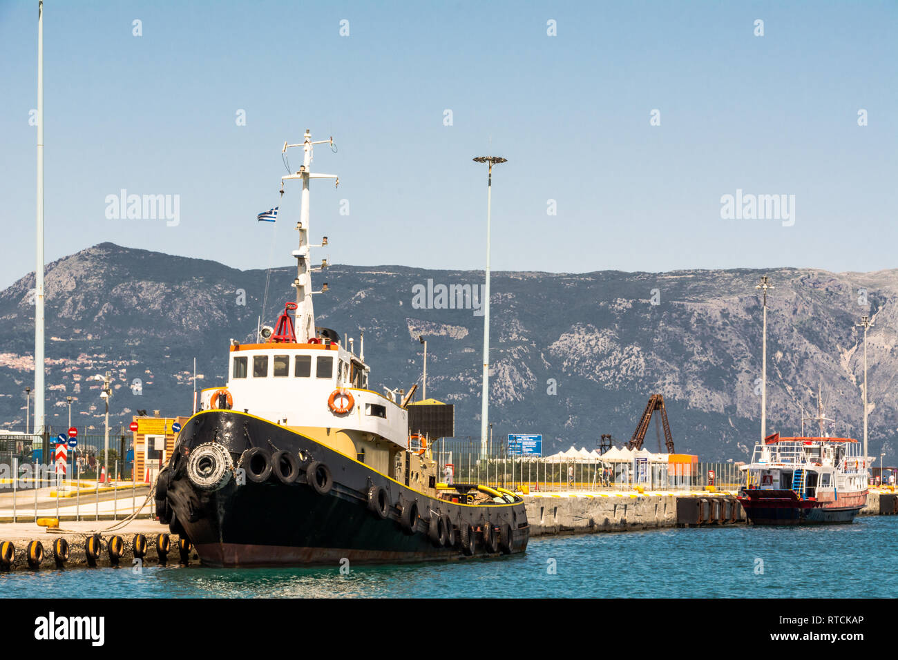 Navire remorqueur Banque de photographies et d’images à haute ...