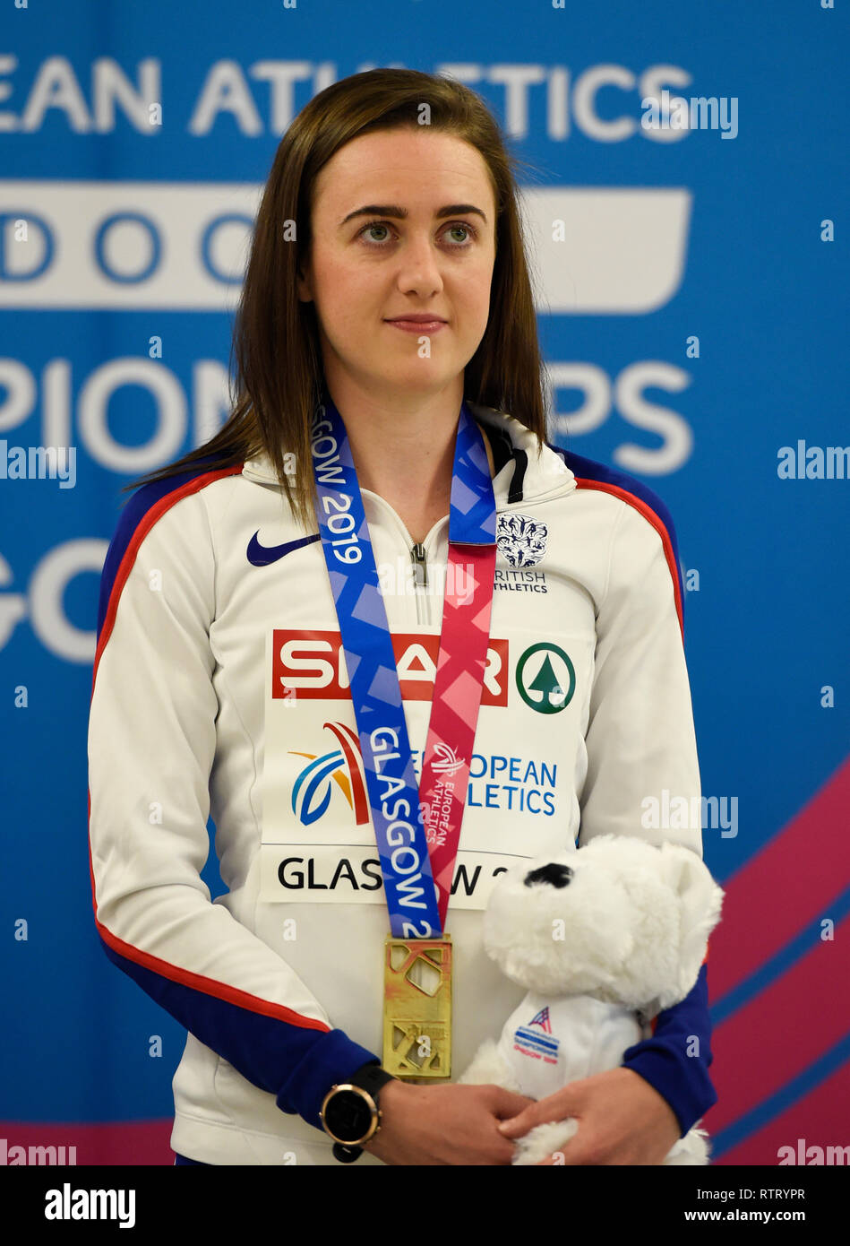 Grande-bretagne Laura Muir gagnant de la médaille d'or au 3000 m femmes ...