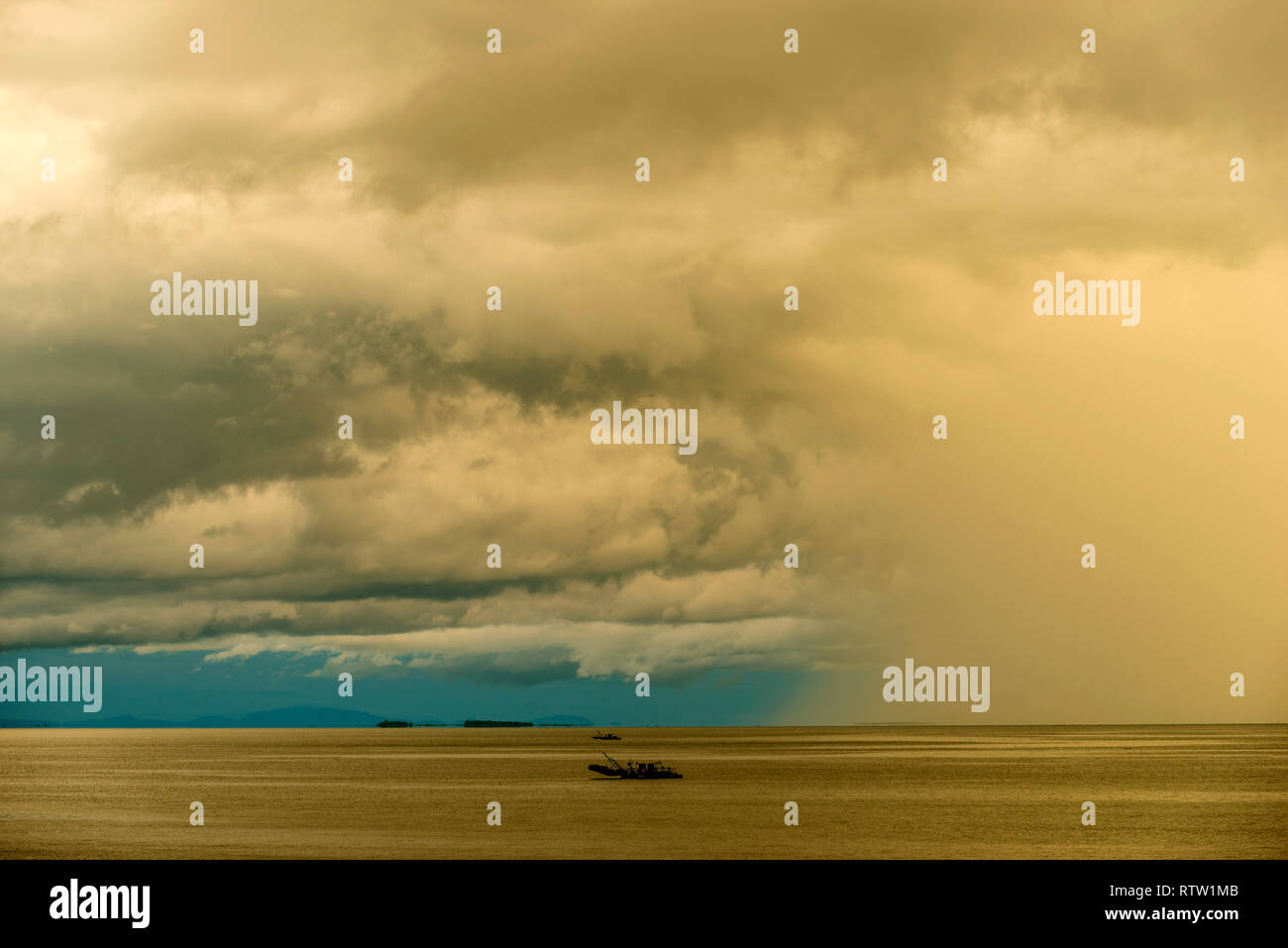 Kapenta rigs Banque de photographies et d’images à haute résolution - Alamy