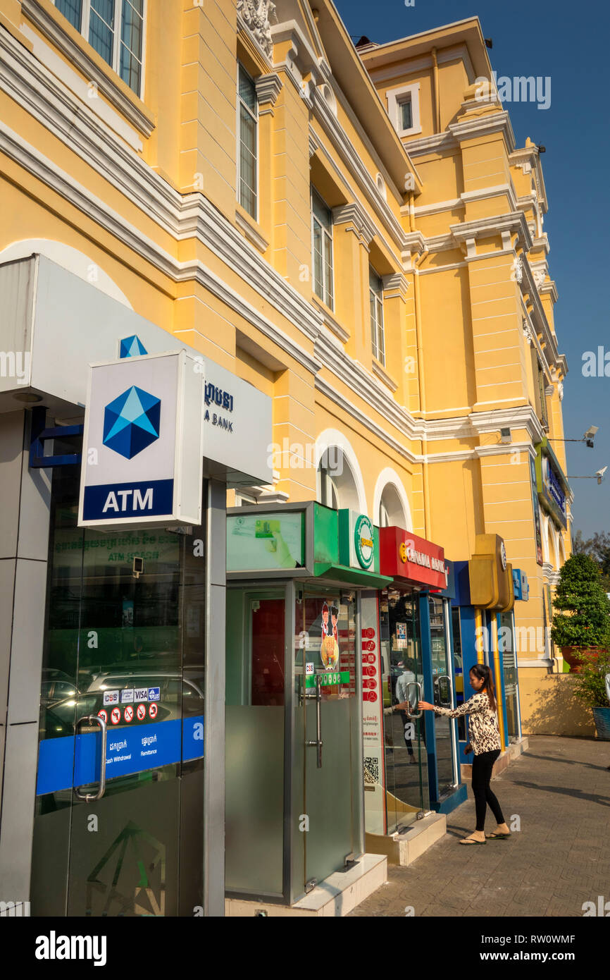 Phnom penh post office Banque de photographies et d’images à haute ...