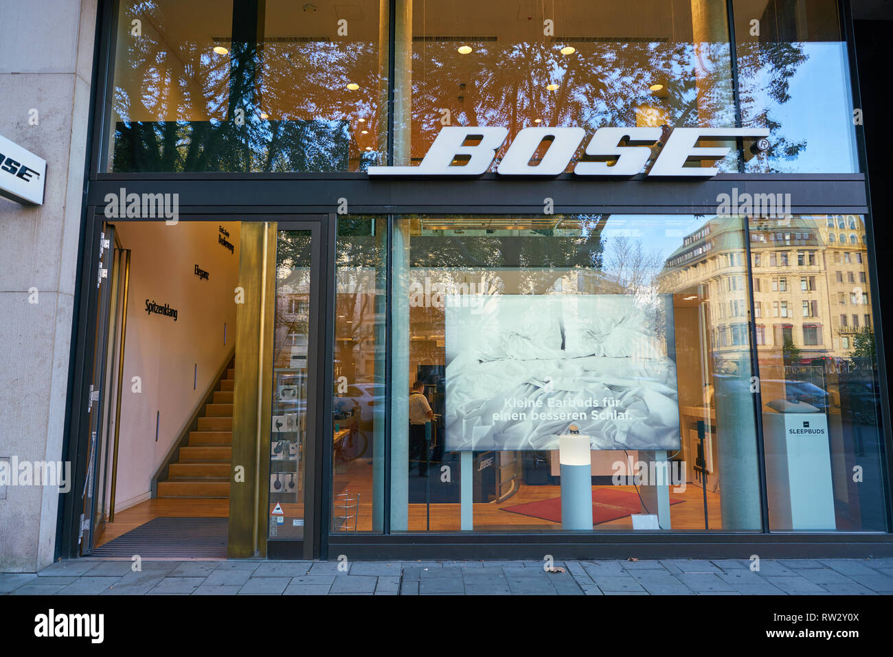 Logo bose Banque de photographies et d’images à haute résolution - Alamy