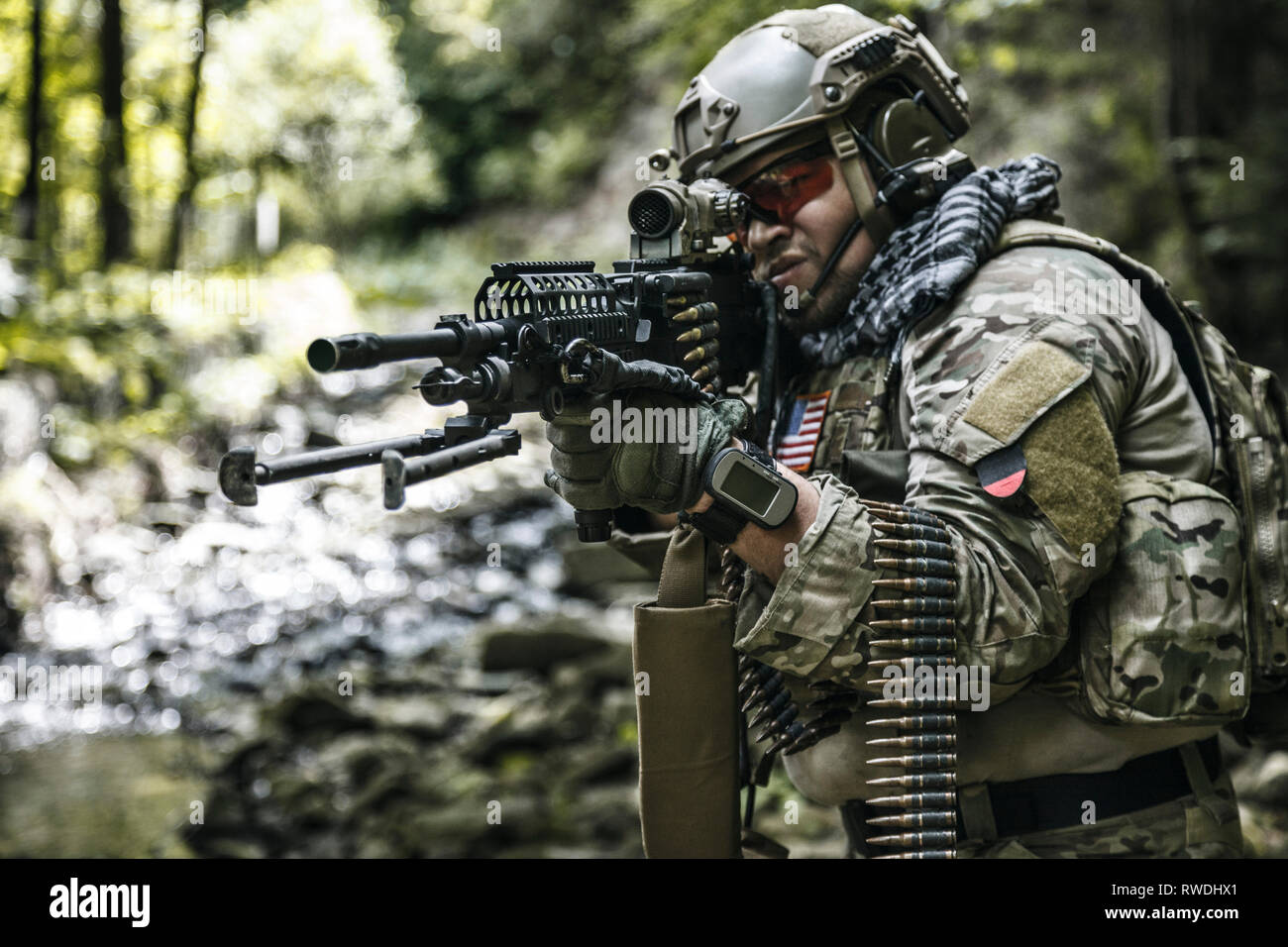 Machine gun waist gunner Banque de photographies et d’images à haute ...