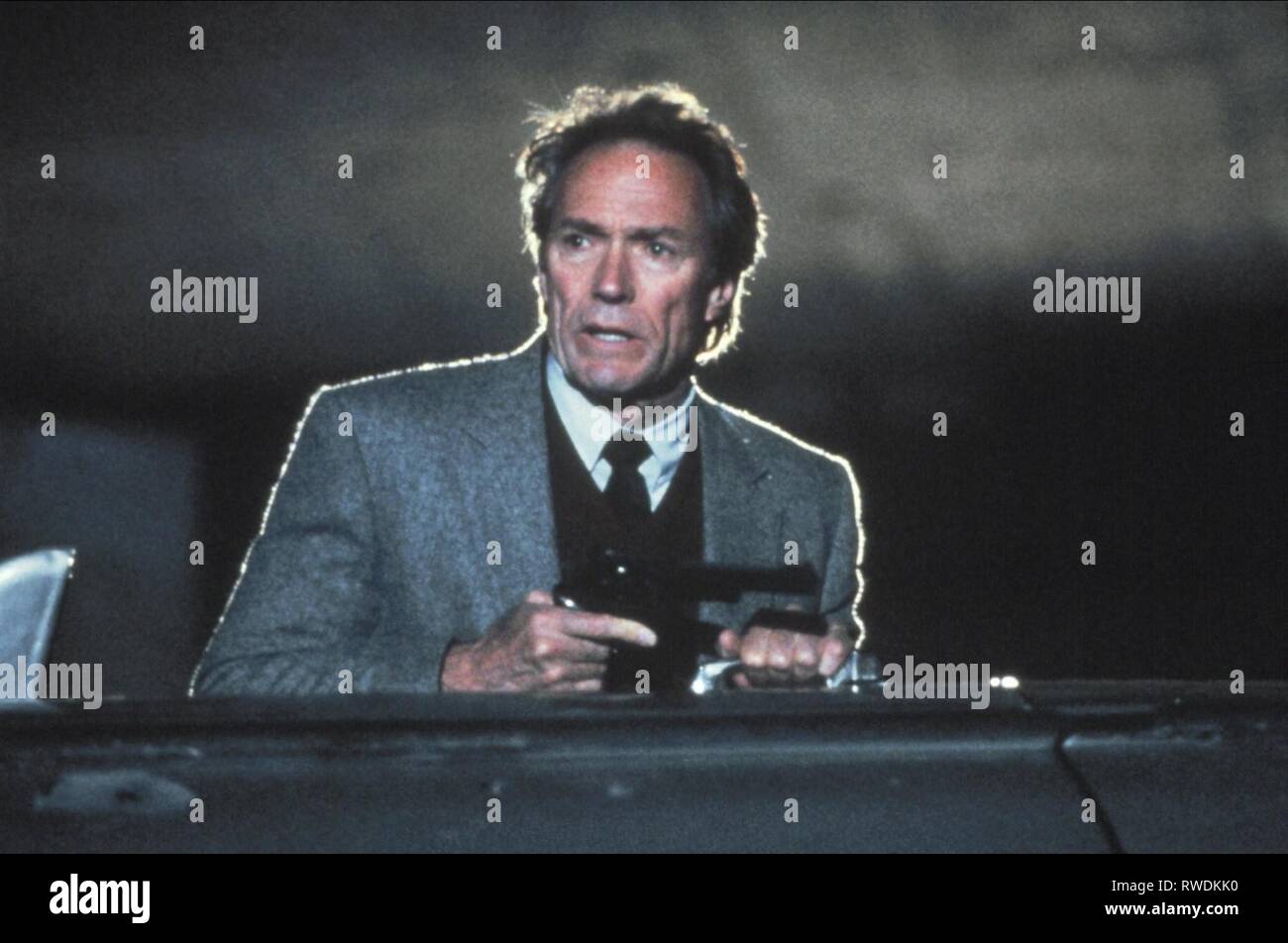 Clint eastwood la piscine morte Banque de photographies et d’images à ...