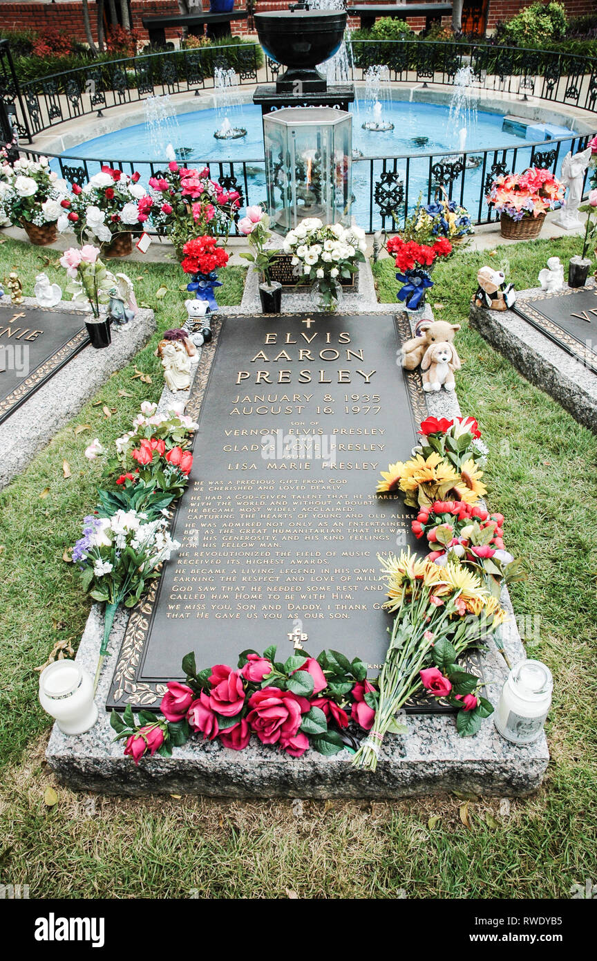 Elvis presleys home museum graceland Banque de photographies et d ...