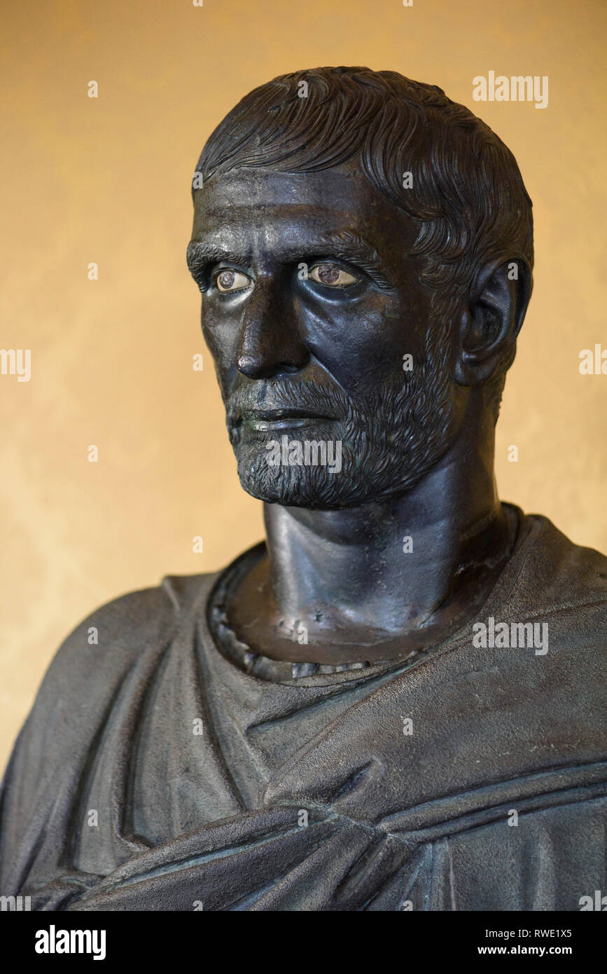 Lucius Junius Brutus Photos & Lucius Junius Brutus Images - Alamy