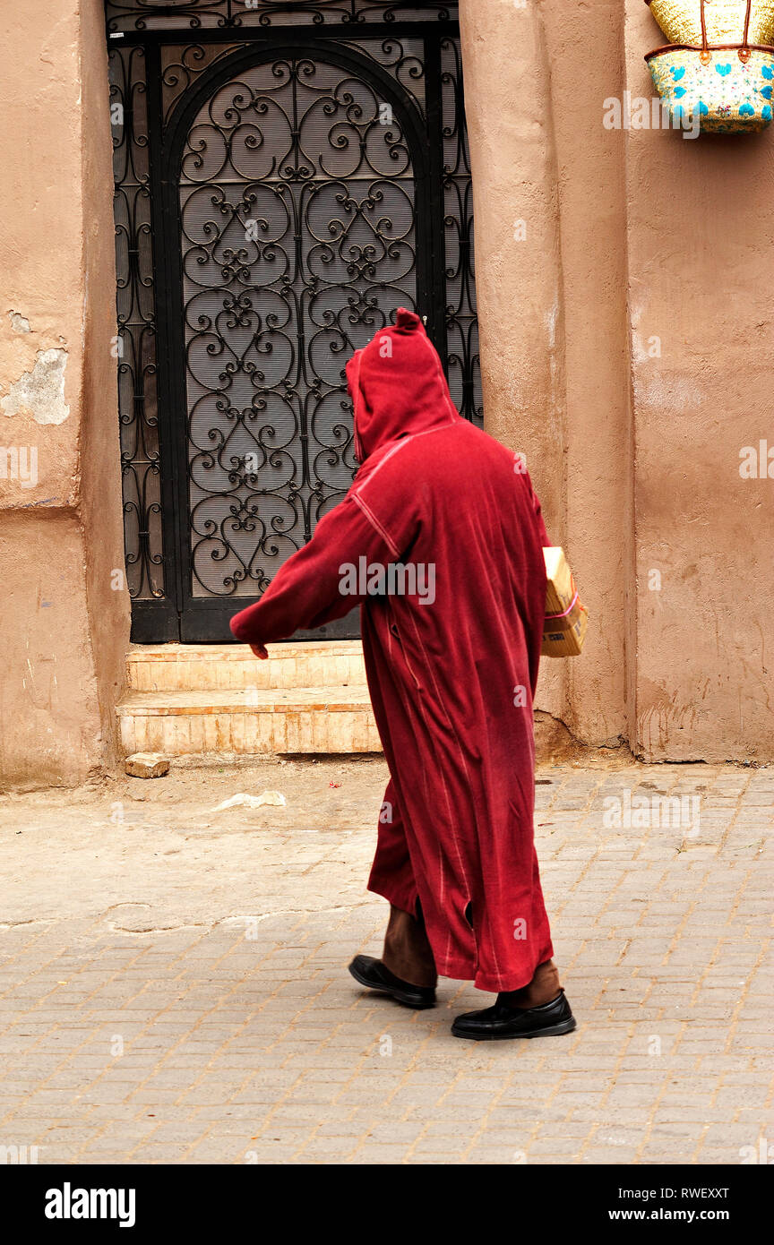 Costume traditionnel homme marocain Banque de photographies et d’images ...