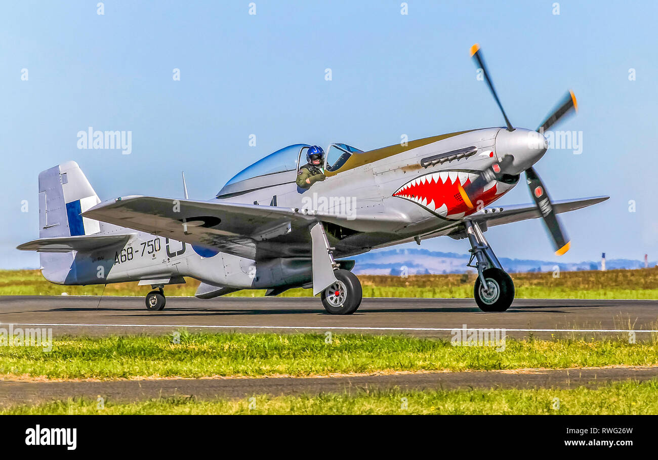 Raf north american p 51 mustang Banque de photographies et d’images à ...