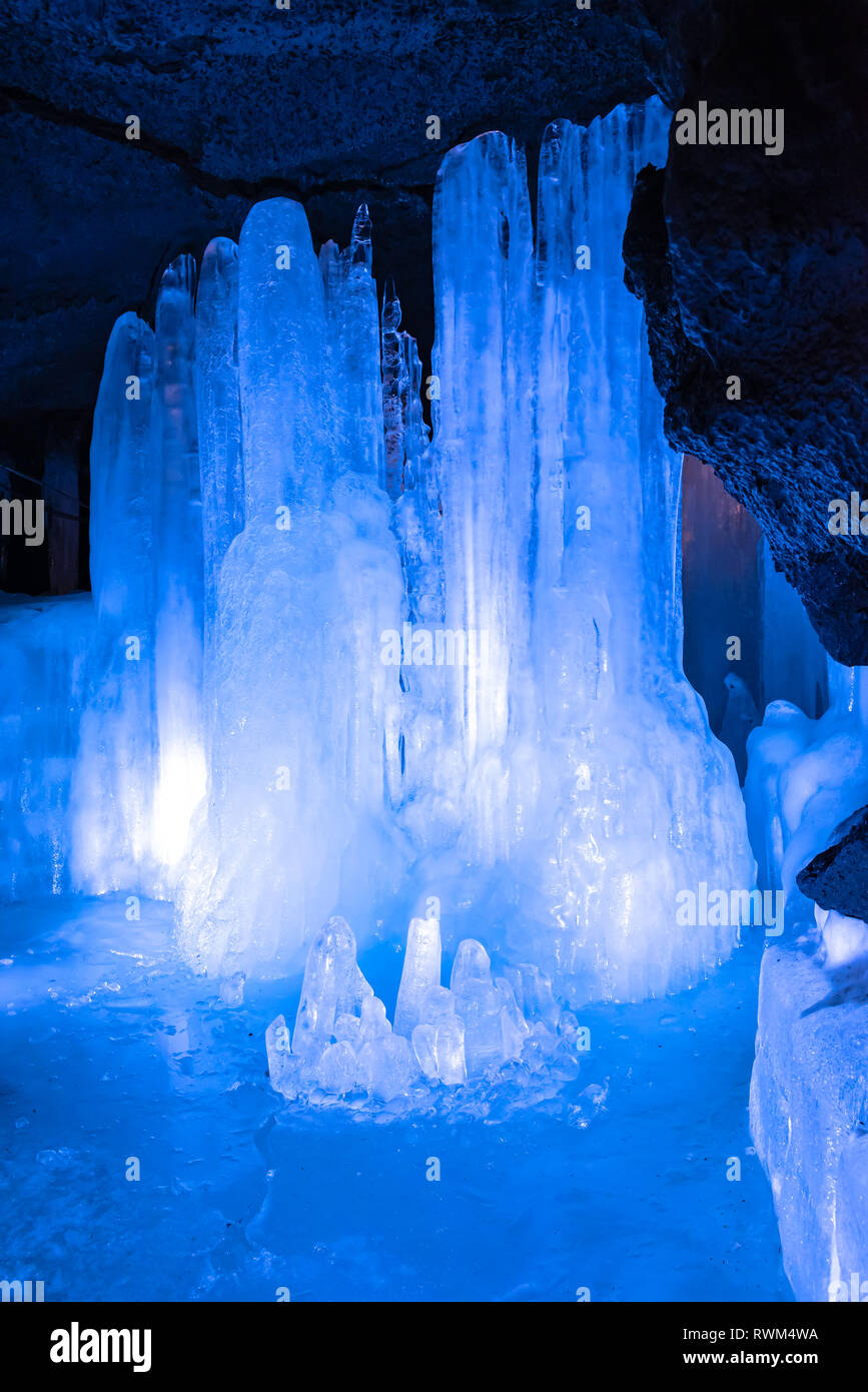 Fuji wind cave Banque de photographies et d’images à haute résolution ...