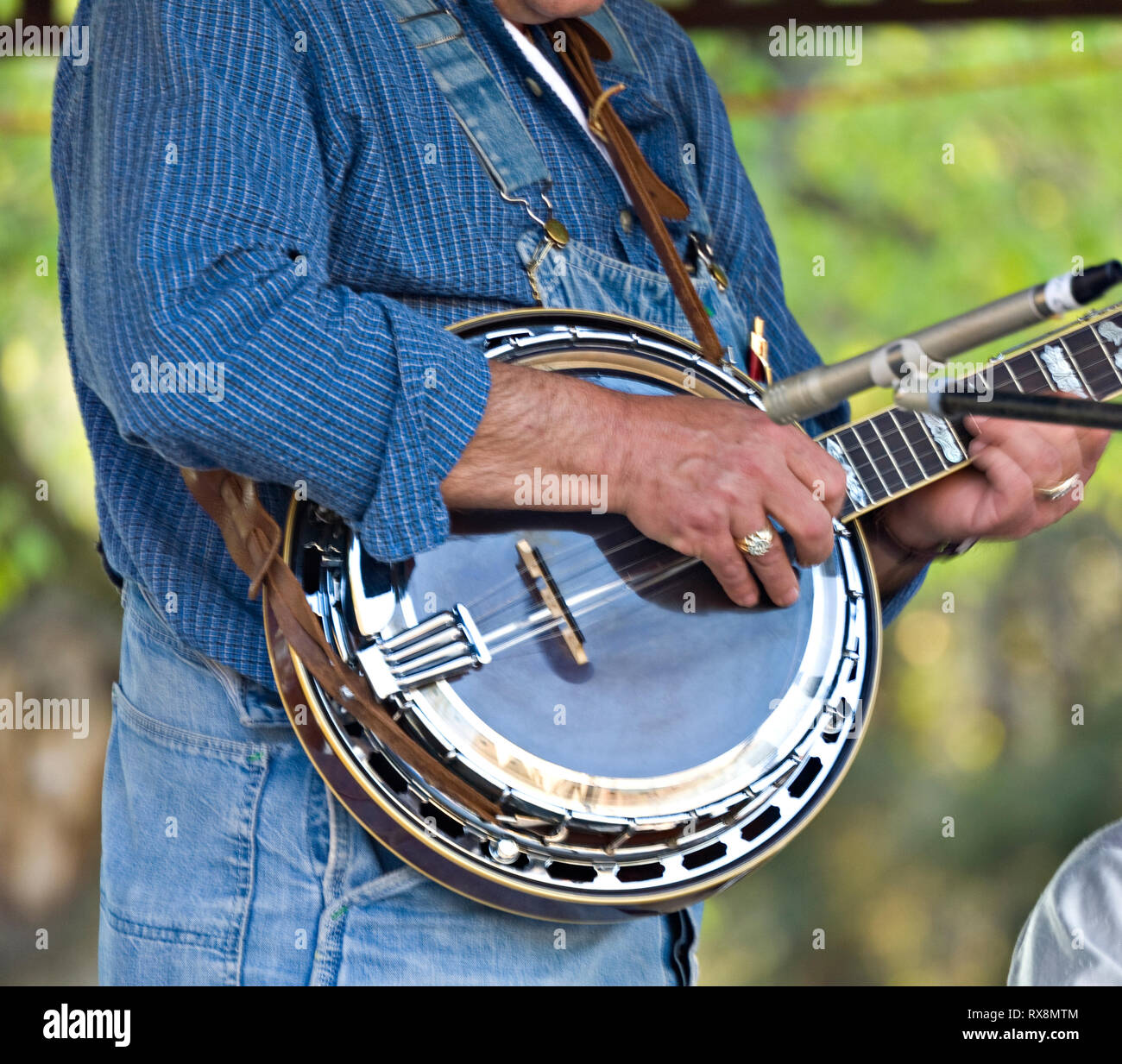 Banjo 5 cordes Banque de photographies et d’images à haute résolution ...