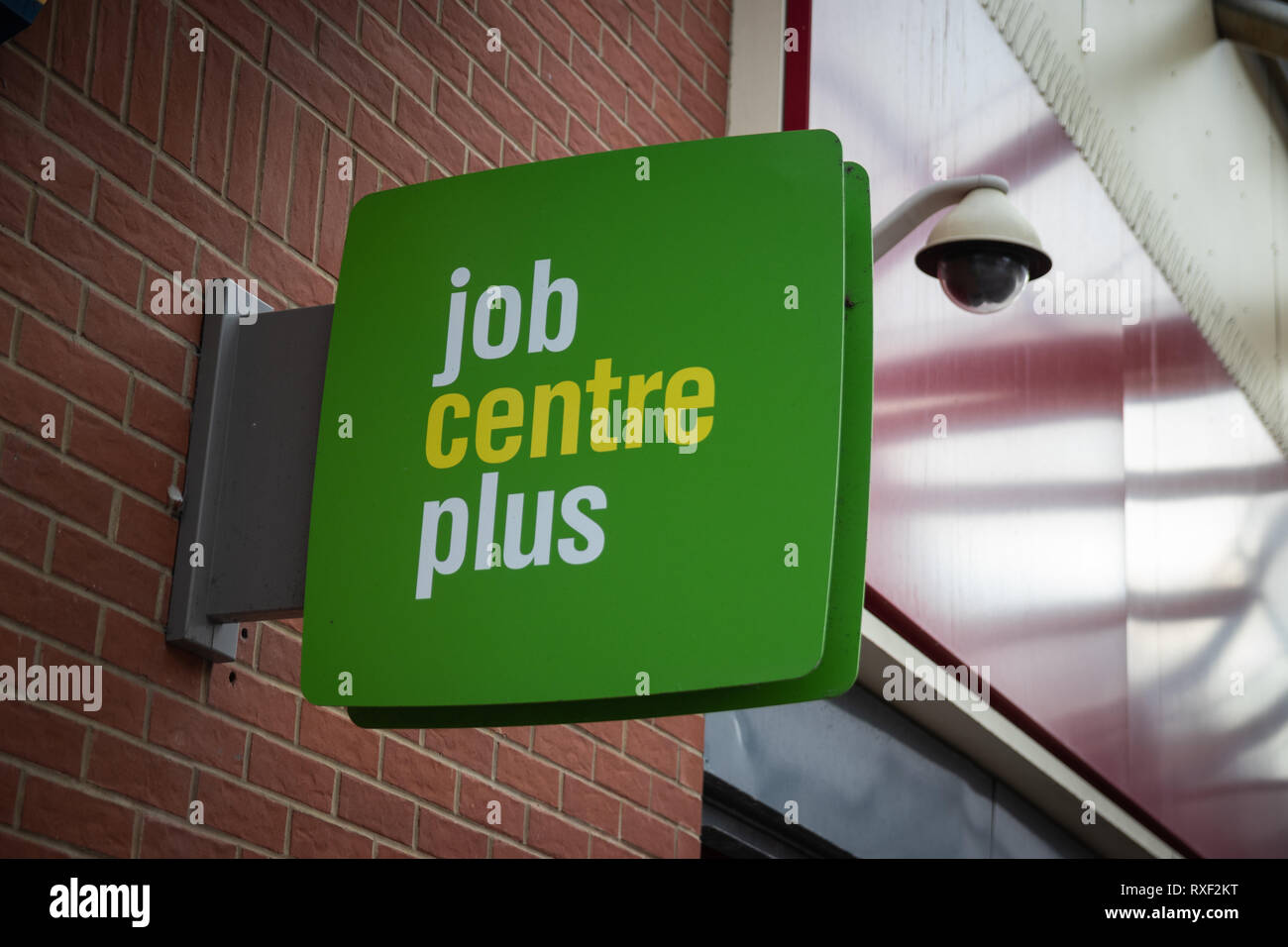 Jobcentre plus sign Banque de photographies et d’images à haute ...