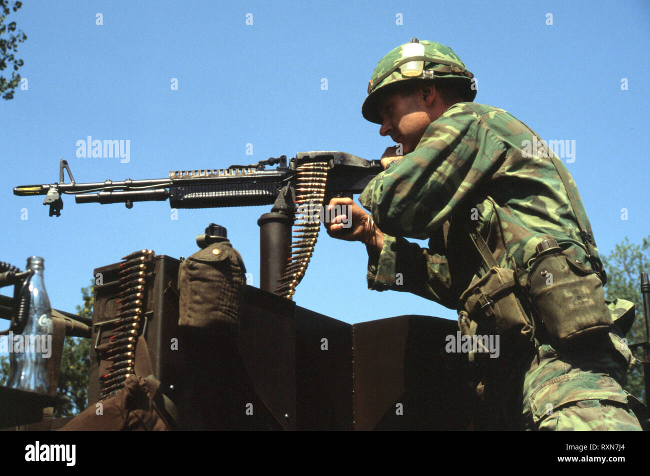 Machine gunner vietnam Banque de photographies et d’images à haute ...