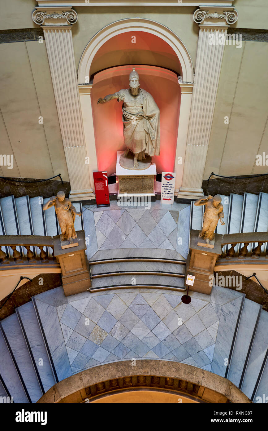 Naples Campanie Italie. Le Musée Archéologique National de Naples ...
