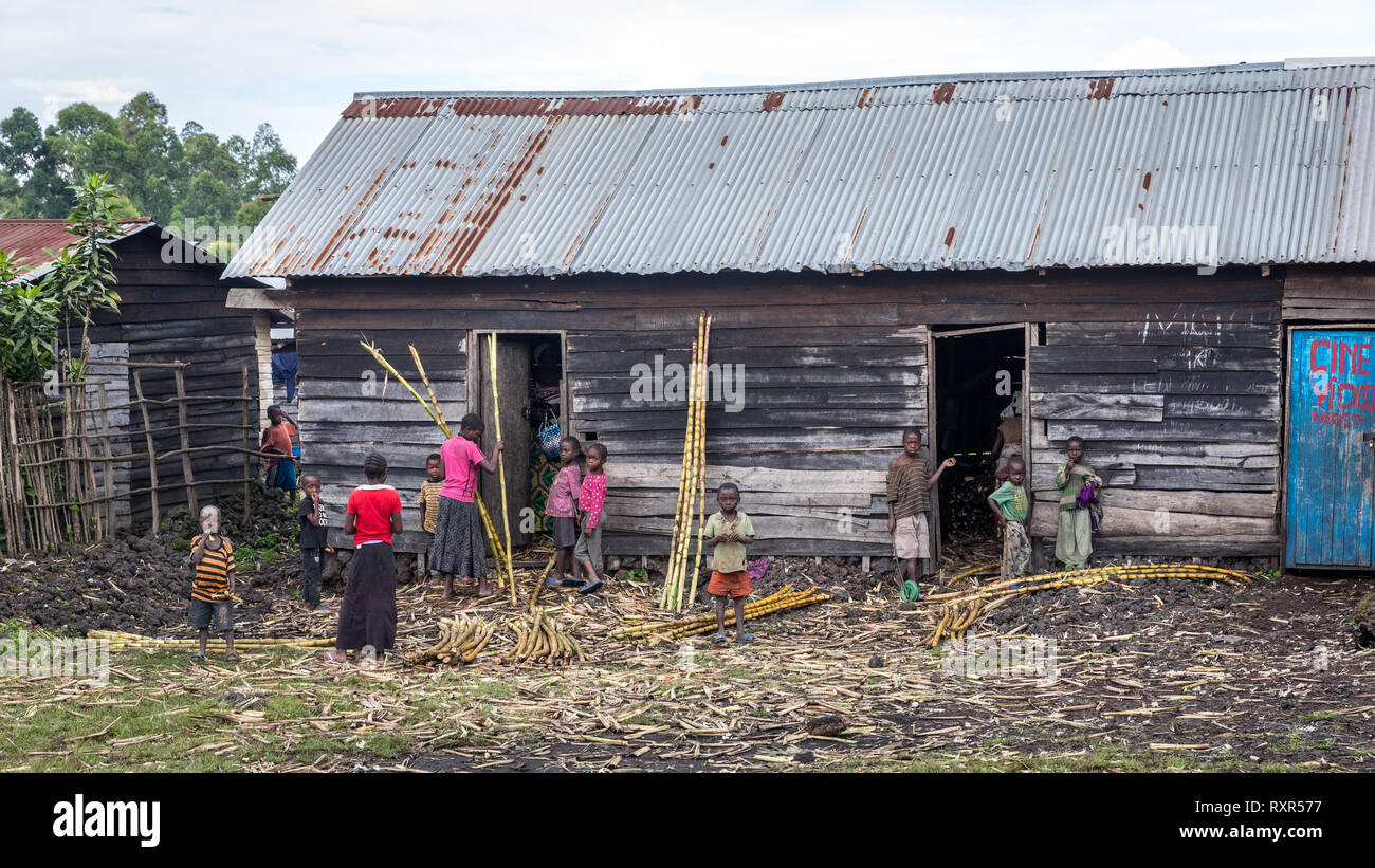 Maisons de taudis à Goma, République démocratique du Congo Photo Stock ...